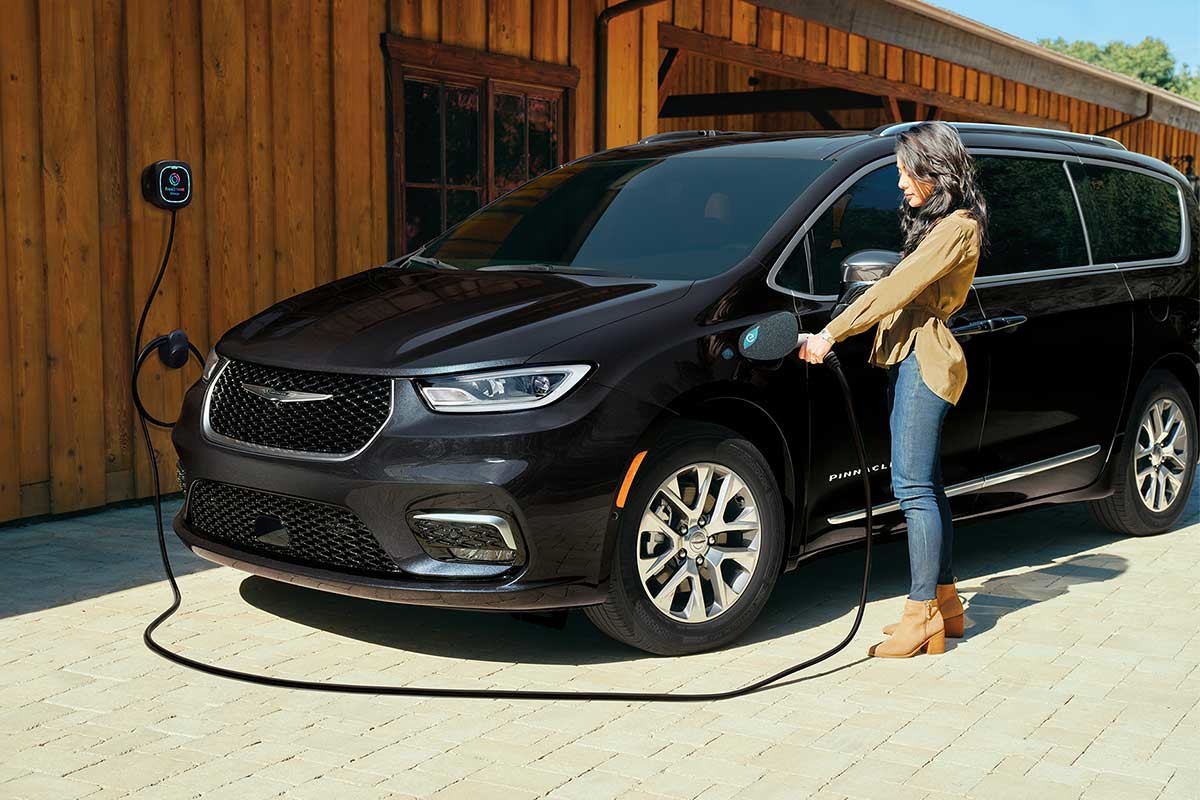 Pacifica phev awd store