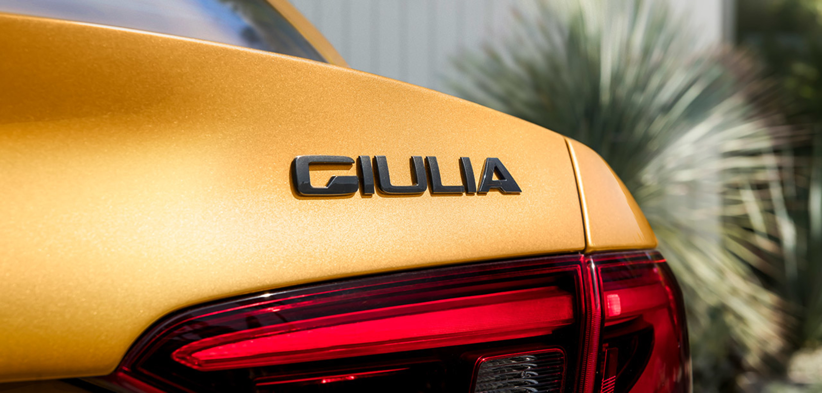 2021 Alfa Romeo Giulia Luxury Sport Sedan | Alfa Romeo Canada