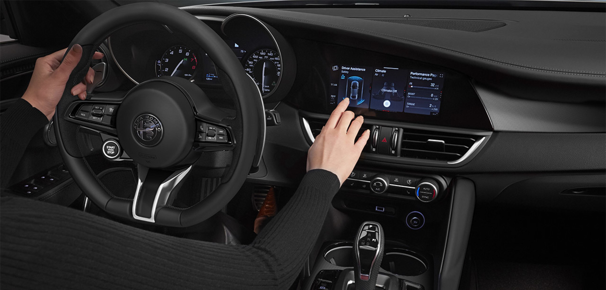 2022 Alfa Romeo Giulia Luxury Sport Sedan | Alfa Romeo Canada