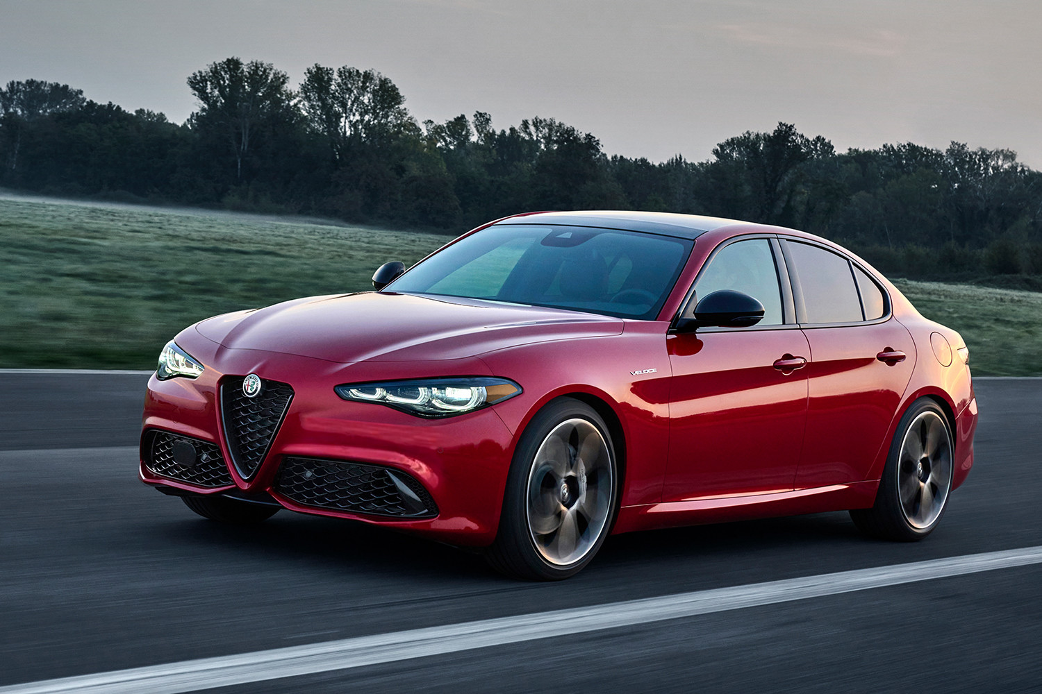 Competitive Comparison - Giulia | Alfa Romeo Canada