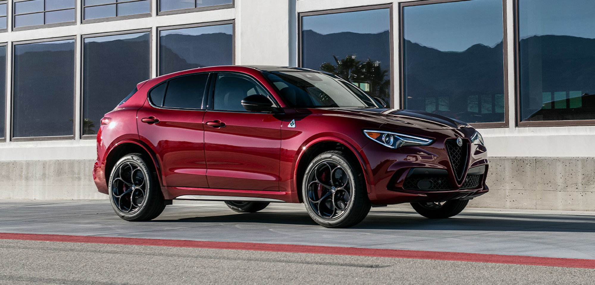 2022 Stelvio QV Luxury SUV | Alfa Romeo Canada