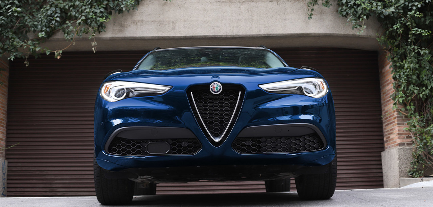 2022 Alfa Romeo Stelvio Gallery | Alfa Romeo Canada
