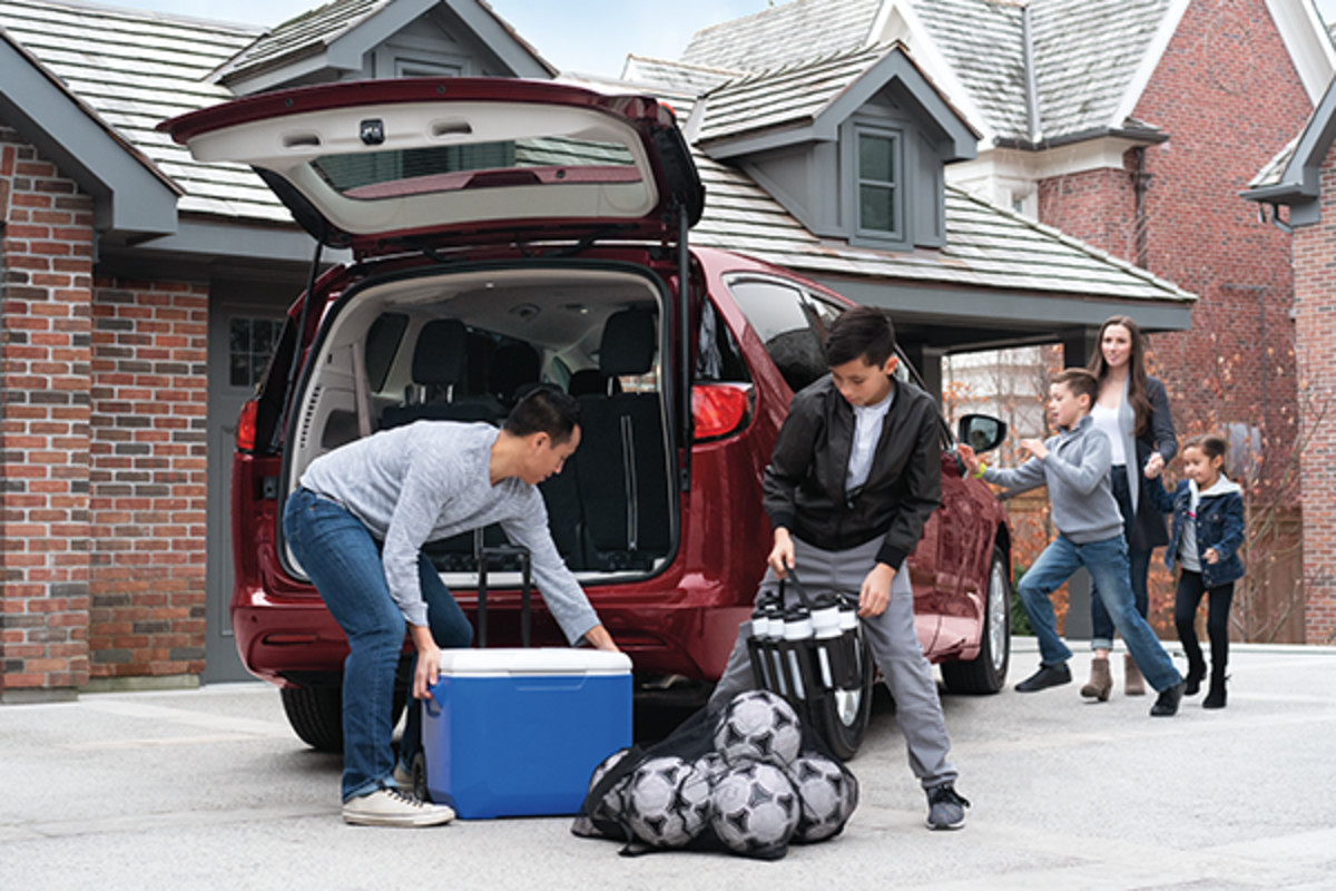 2023 Chrysler Grand Caravan Minivan - Safety Features | Chrysler Canada