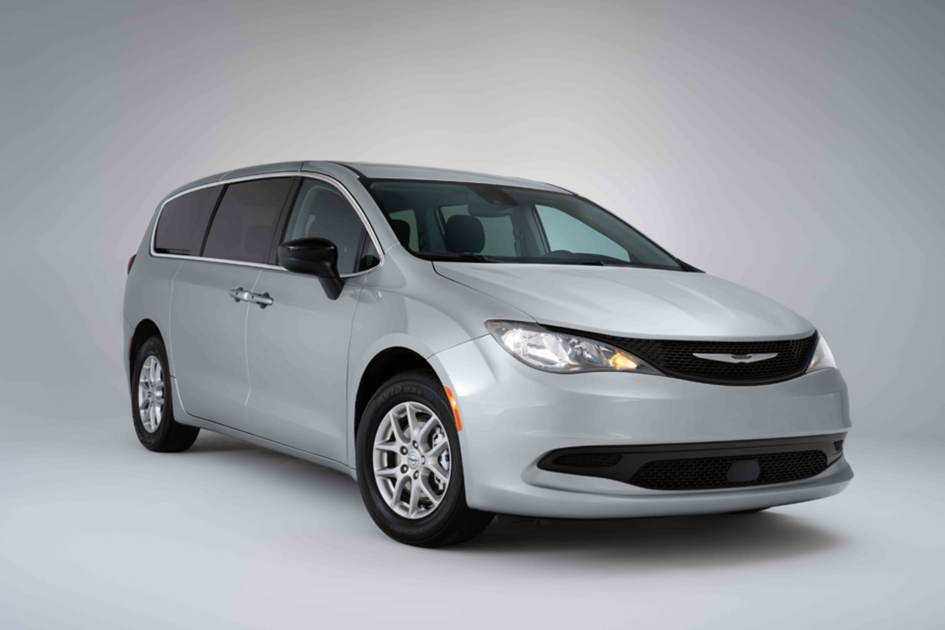 2026 Chrysler Grand Caravan Minivan - Gallery | Chrysler Canada
