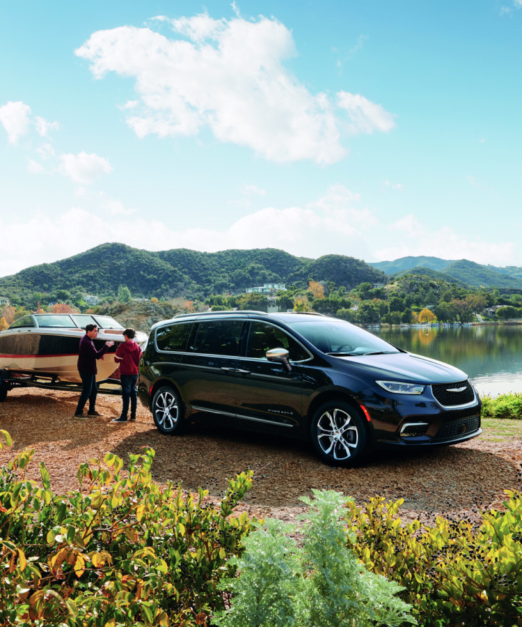 New Car & Minivan Deals in Pacific | Chrysler Canada