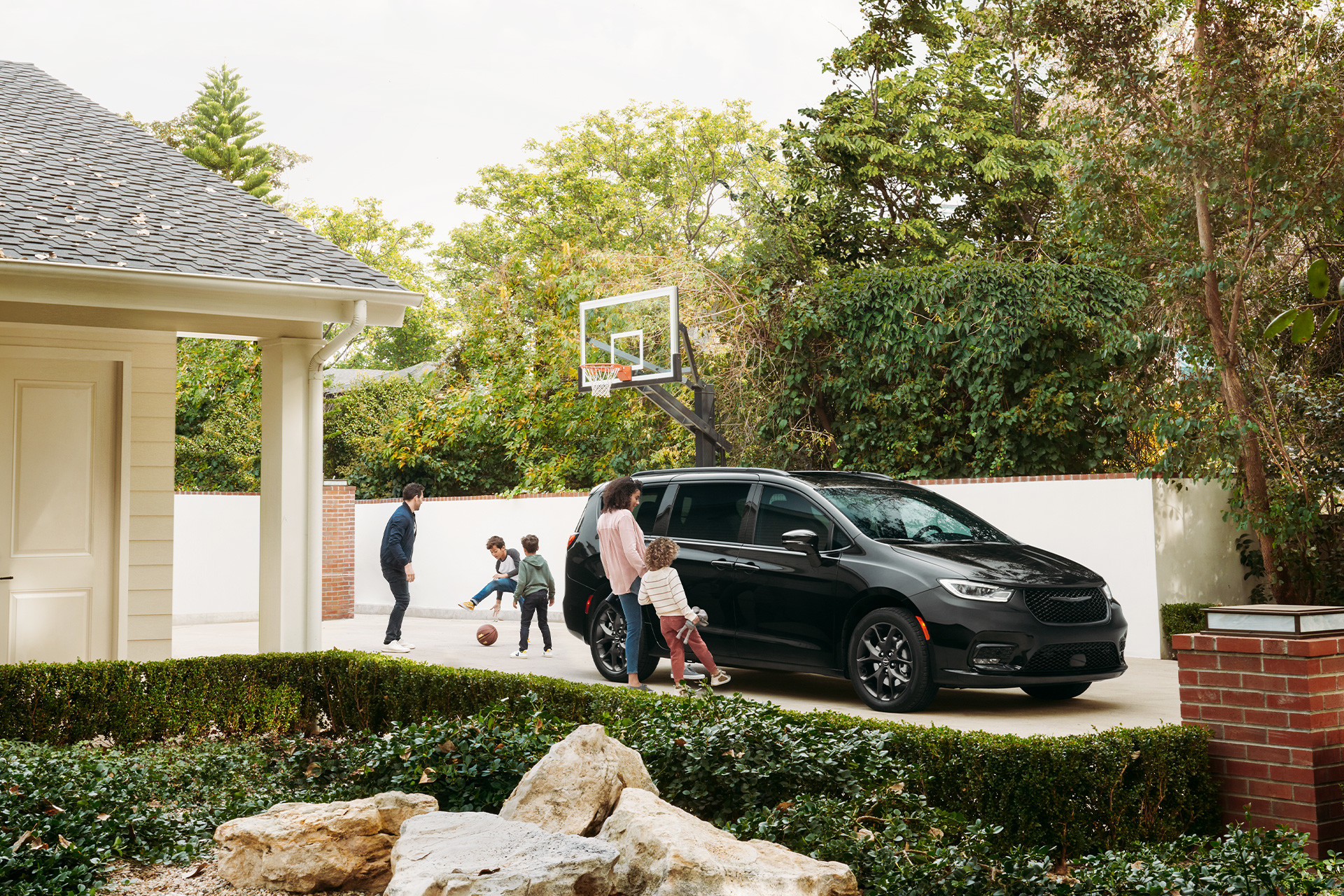 2025 Chrysler Pacifica Minivan | Chrysler Canada