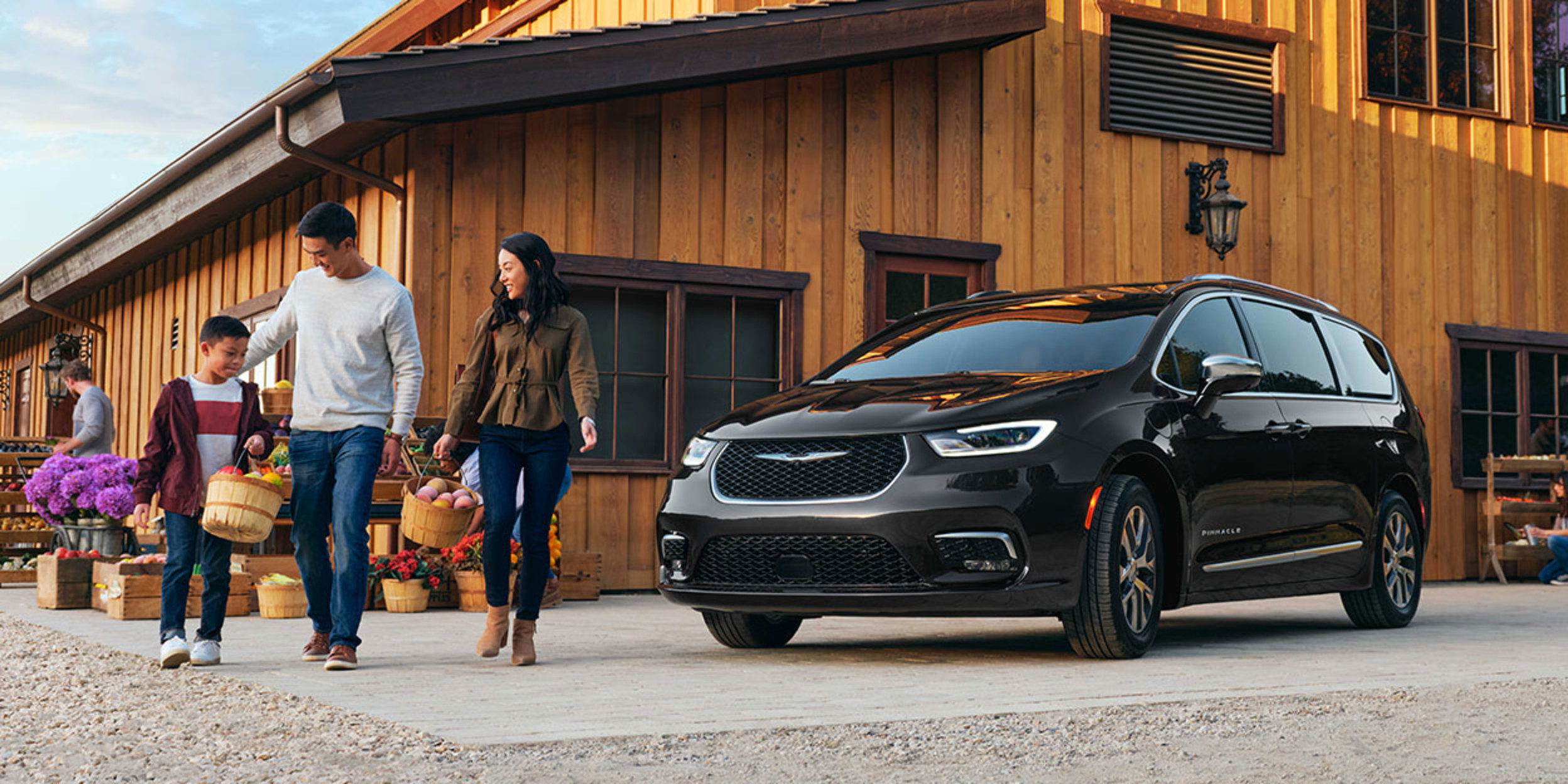 2026 Chrysler Pacifica Hybrid Minivan | Chrysler Canada