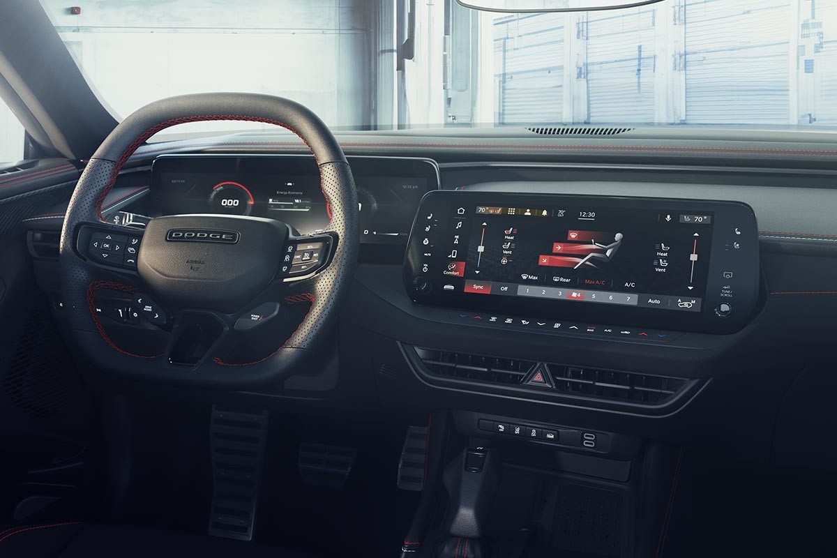 2025 Dodge Charger Daytona — Technology | Dodge Canada