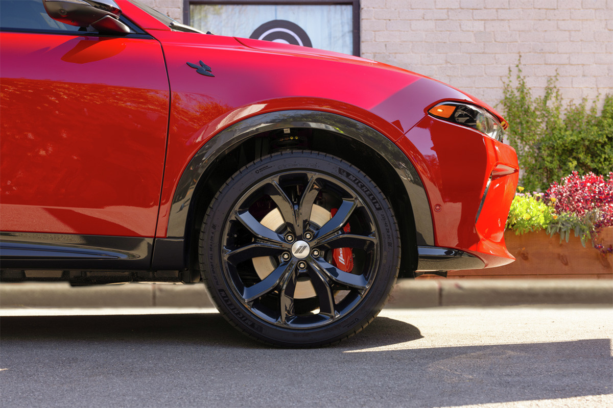 2025 Dodge Hornet R/T Plug‑In Hybrid | Dodge Canada