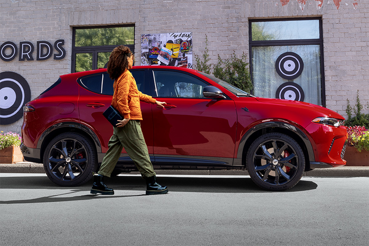 2025 Dodge Hornet R/T Plug‑In Hybrid Design Features | Dodge Canada