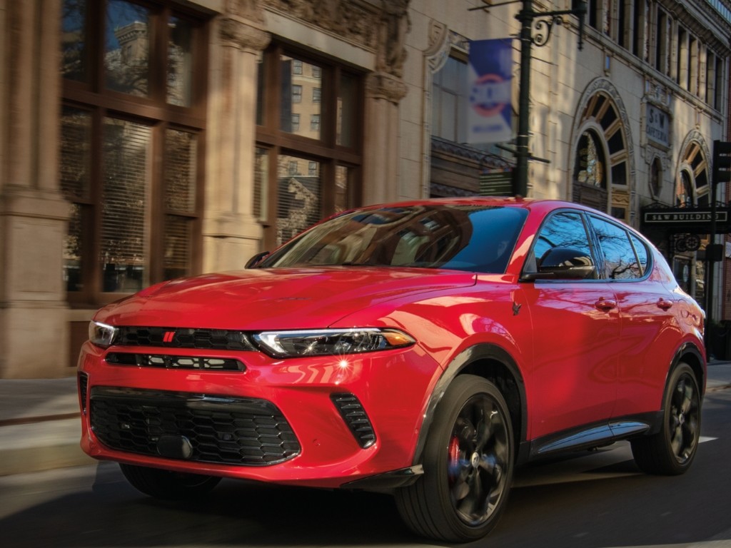 Uconnect Entertainment System – Connectivity | Dodge Canada