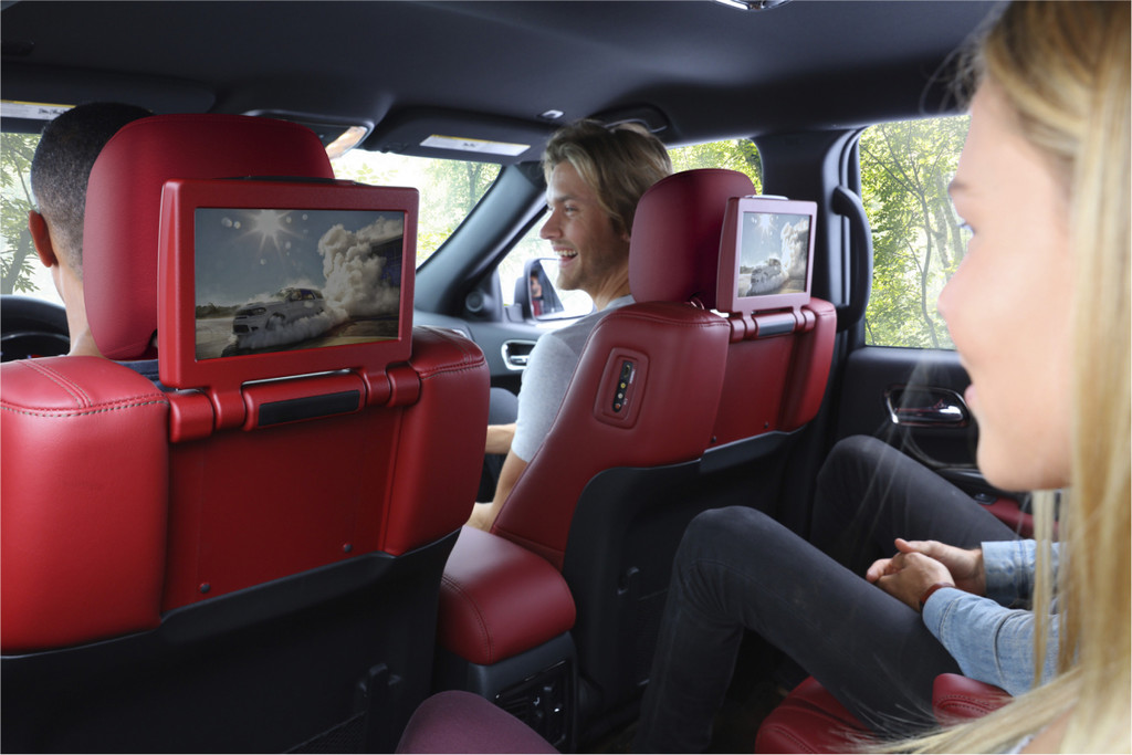 Uconnect Entertainment System – Entertainment Features | Dodge Canada