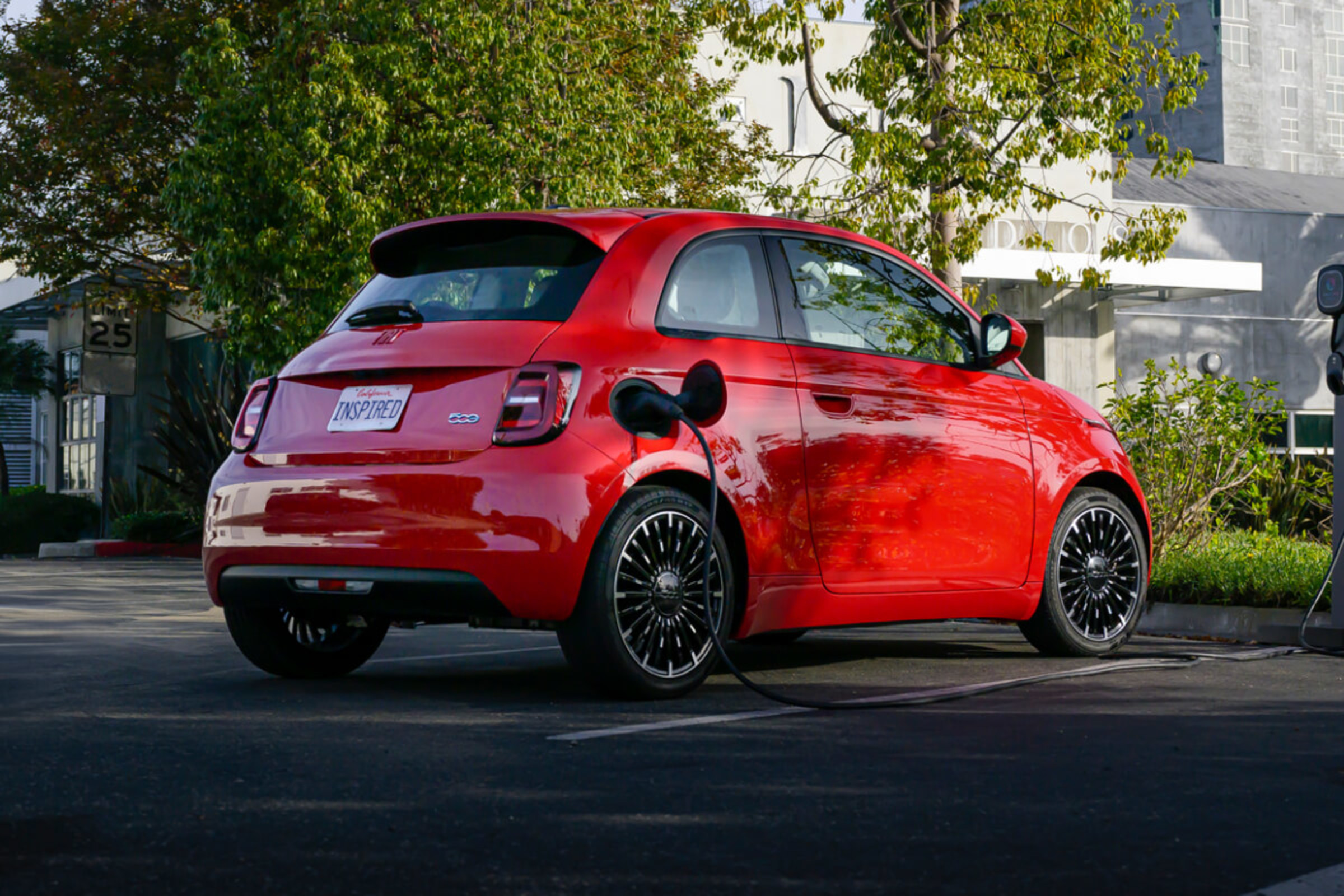 Electric Vehicle Charging | FIAT Canada