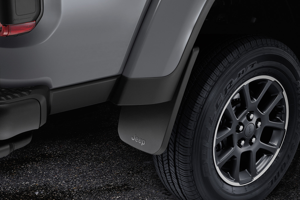 2022 Jeep Gladiator Sport S in Gibsons (1C6JJTAM9NL118033)