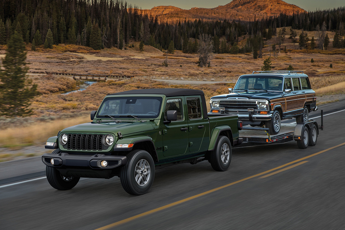 2024 Jeep Gladiator Pickup Truck - Design Features | Jeep Canada