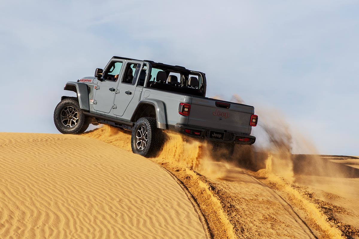 2025 Jeep Gladiator Pickup Truck - Capabilities | Jeep Canada