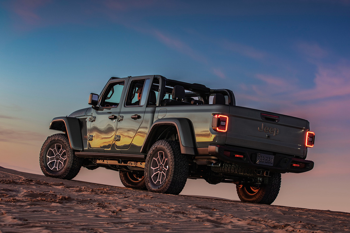 2026 Jeep Gladiator Pickup Truck | Jeep Canada