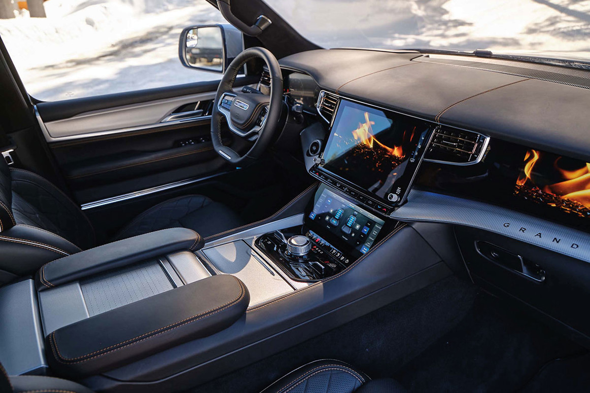 Technology | 2024 Jeep Grand Wagoneer SUV