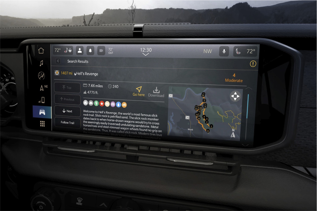 Uconnect Entertainment System – Connectivity | Jeep Canada