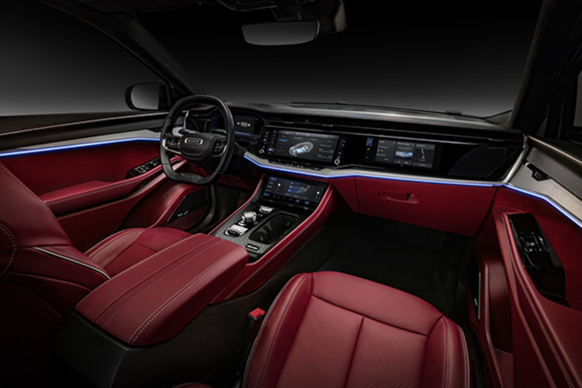 2025 Jeep Wagoneer S BEV Luxury Interior | Jeep Canada