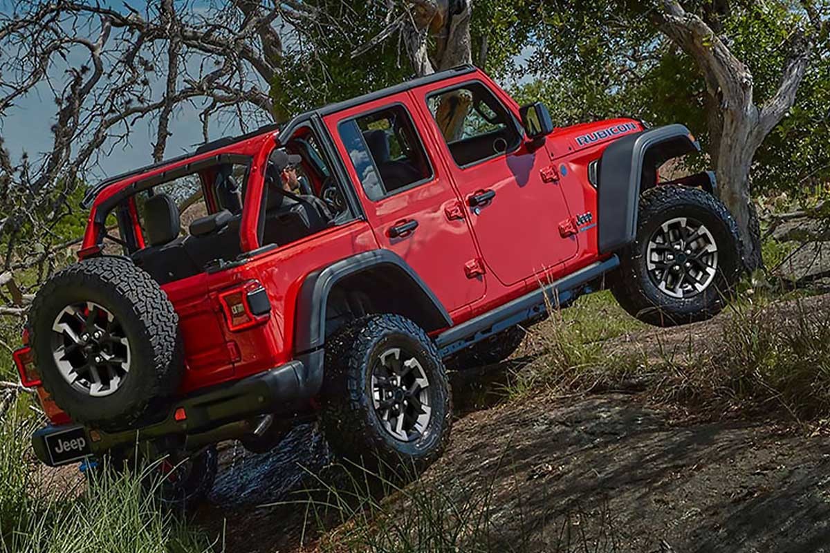 Capability and Efficiency – 2025 Jeep Wrangler | Jeep Canada