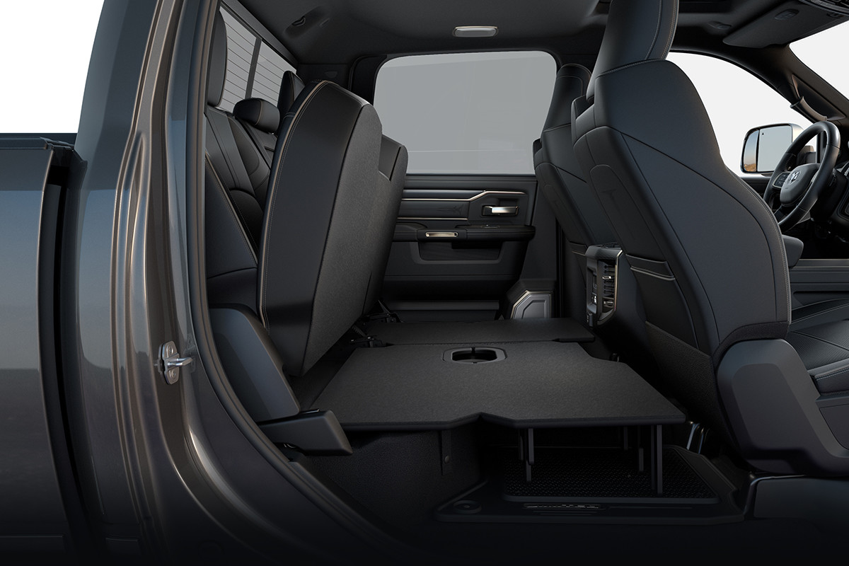Interior & Exterior Features - 2023 Ram 3500 | Ram Canada