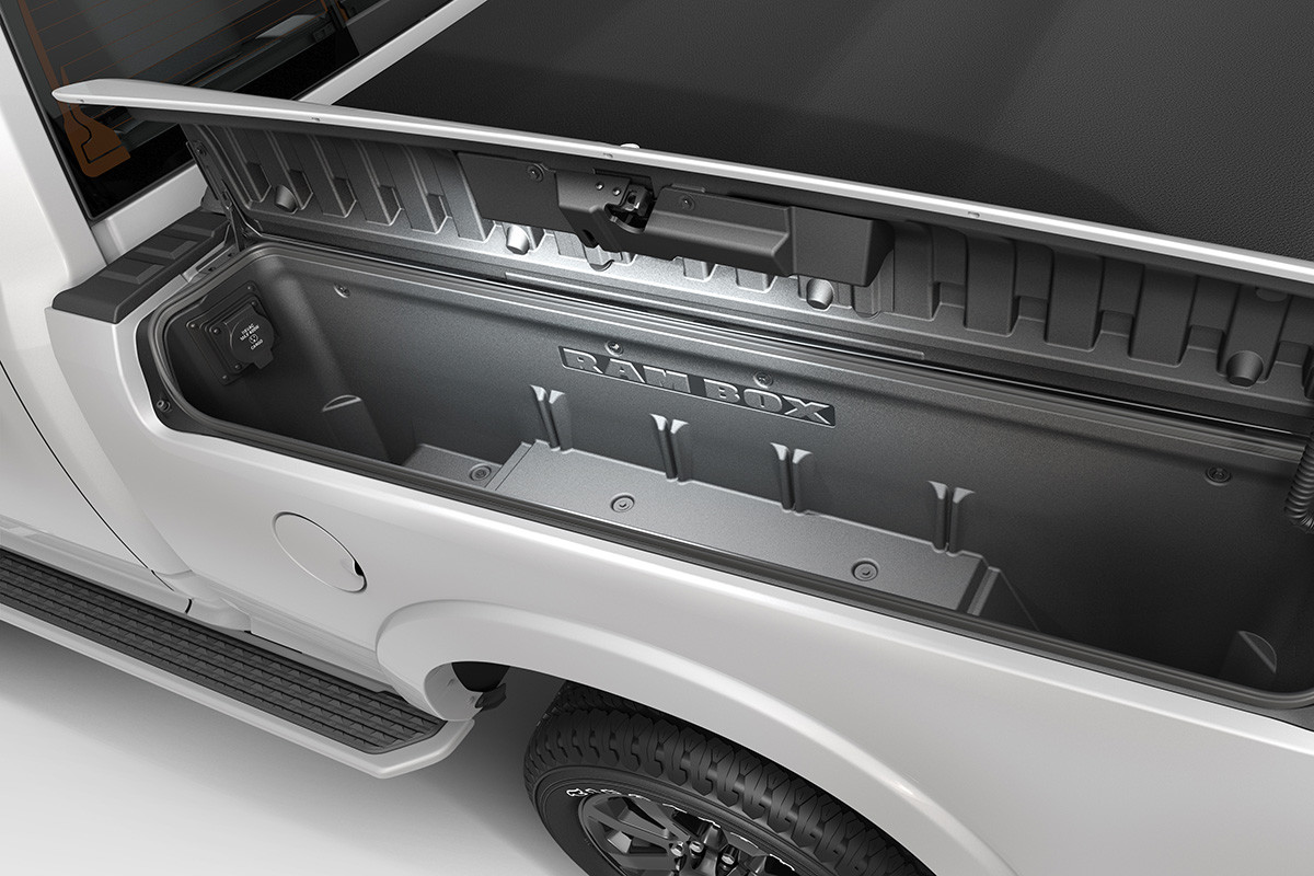 Interior & Exterior Features - 2024 Ram 3500 | Ram Canada