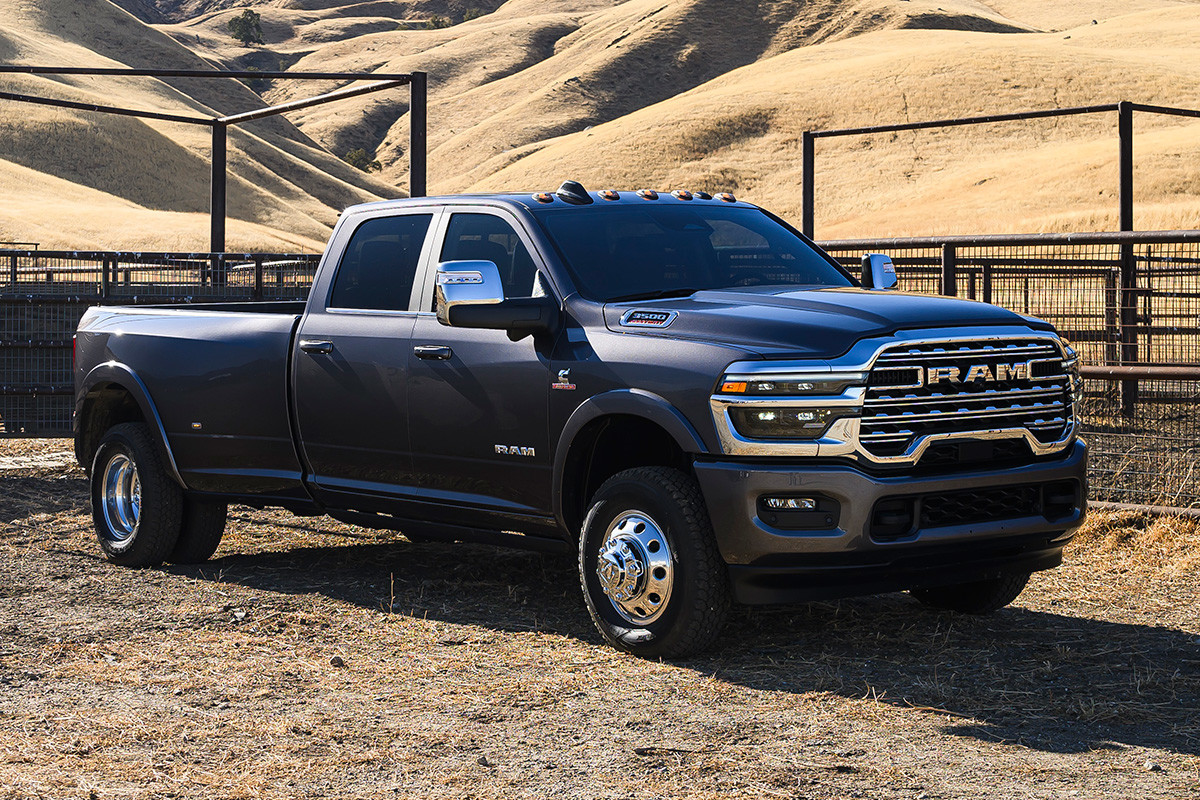 Interior & Exterior Features - 2025 Ram 3500 | Ram Canada