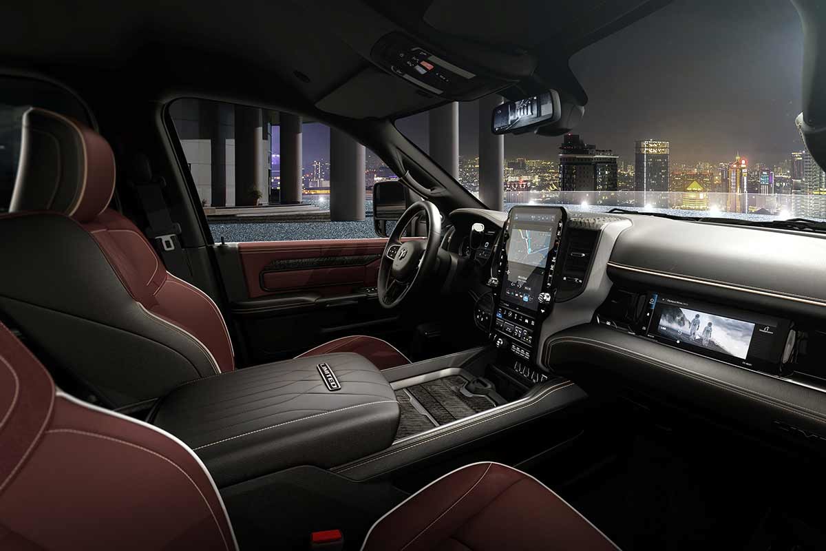 Interni Dodge Ram Runner