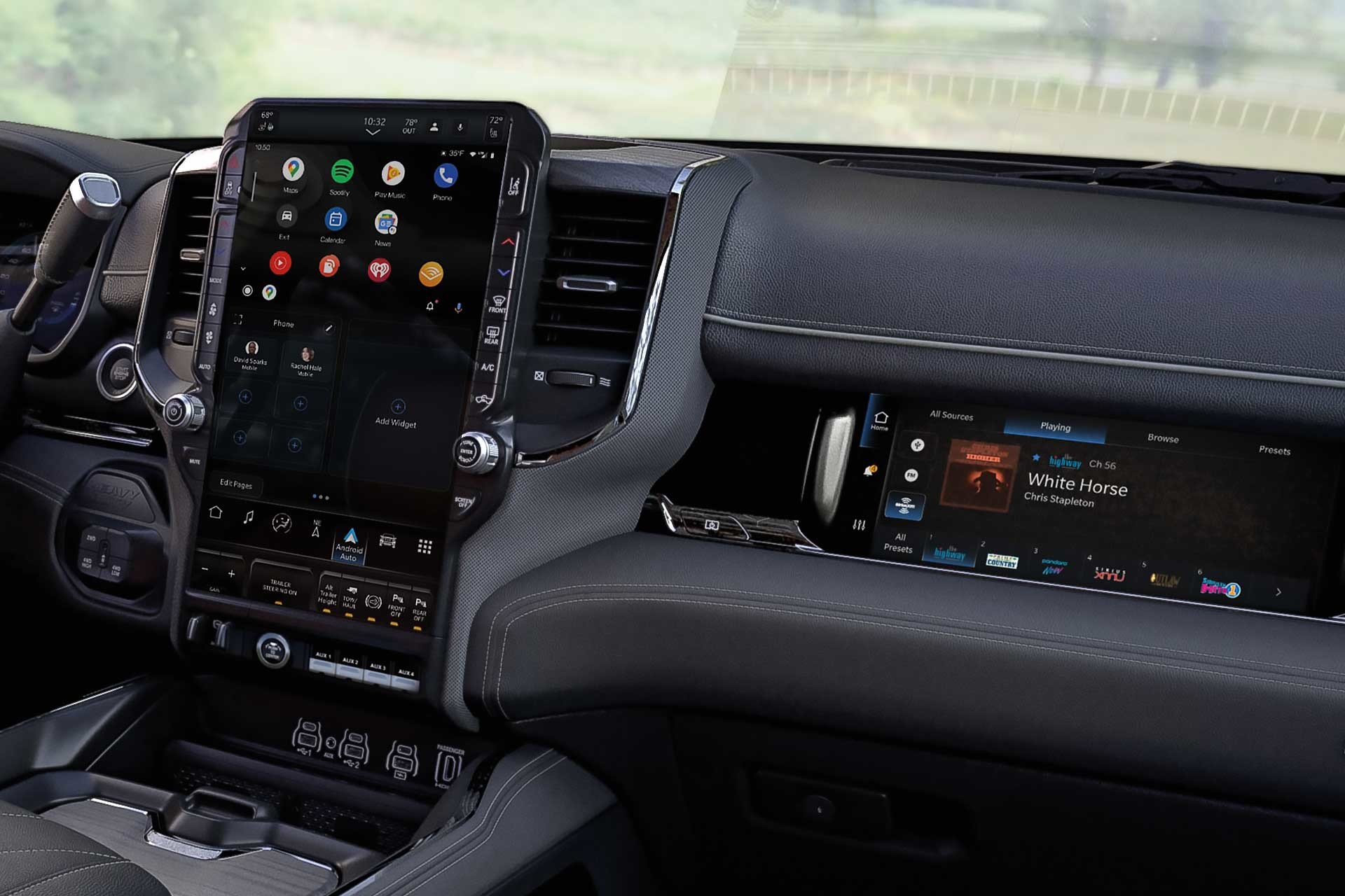 Interior & Exterior Gallery – 2026 Ram 3500 | Ram Canada