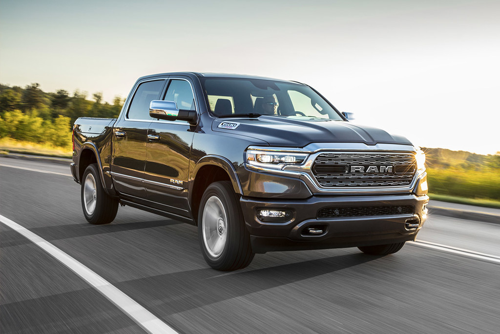 UConnect Entertainment System - Navigation Features | Ram Canada