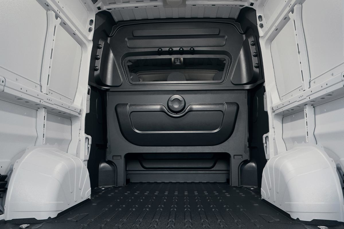 Capability Features – 2026 Ram ProMaster | Ram Canada